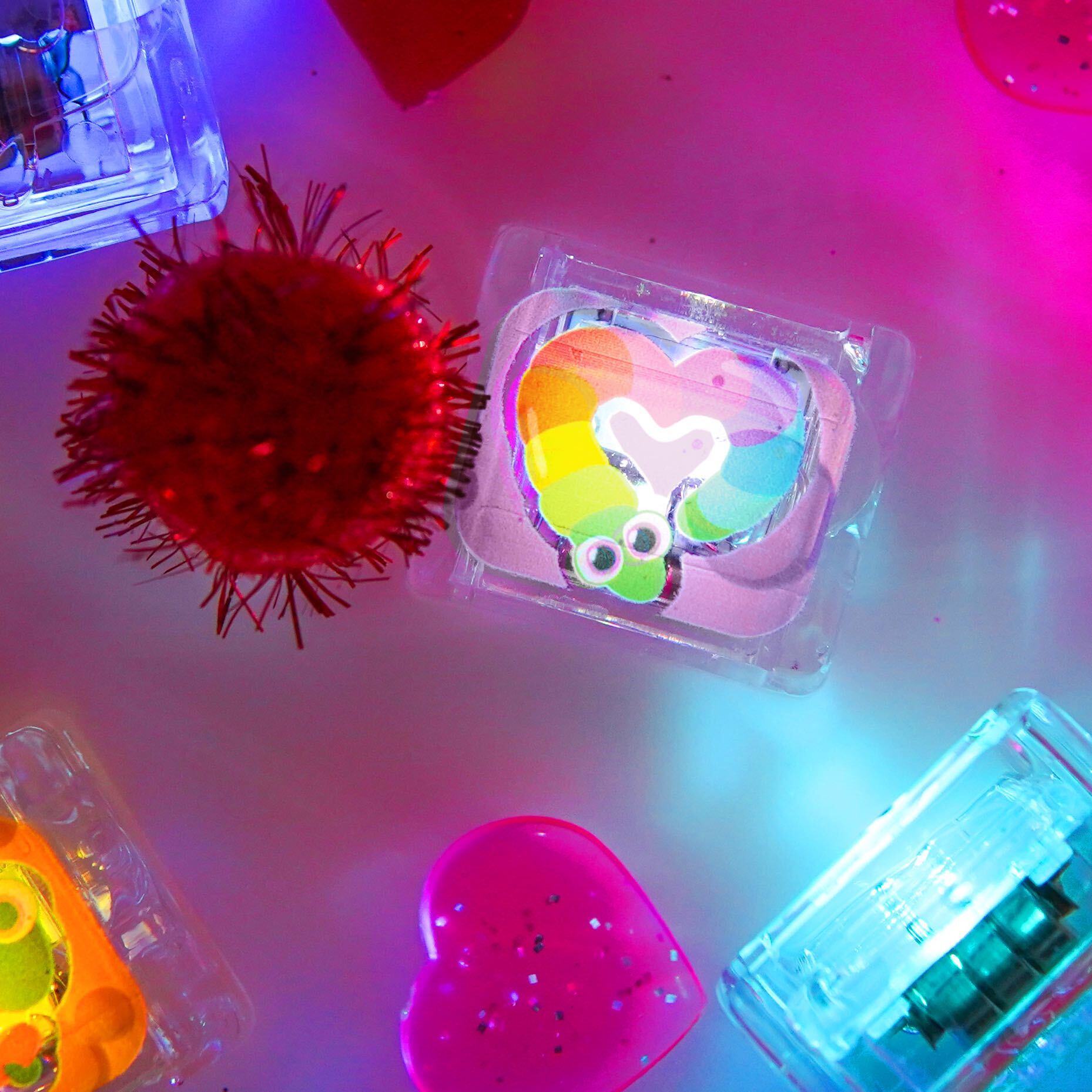 Limited Edition Love Bug Cubes – Glo Pals