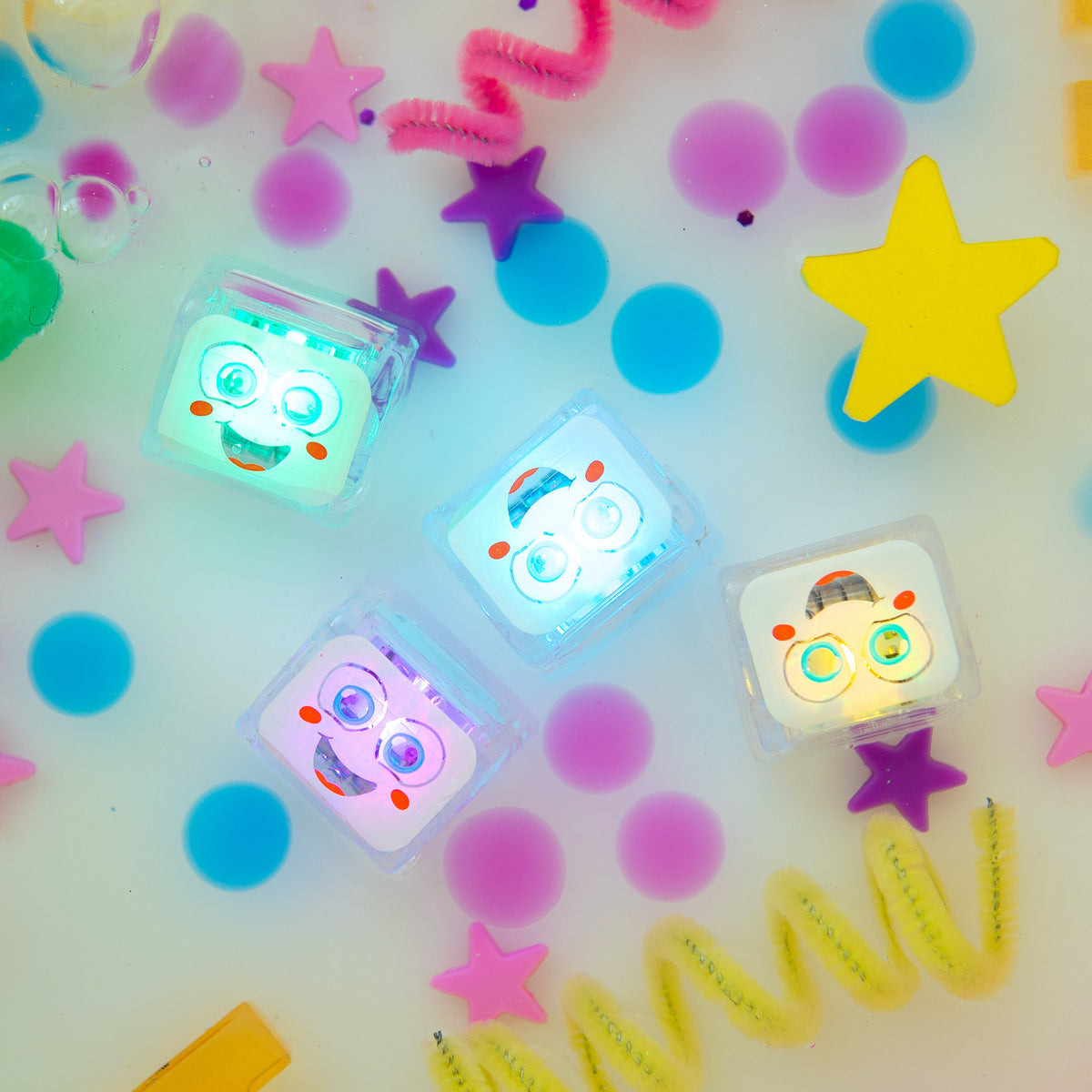 Glo Pals - Light Up Sensory Bath Toys and Cubes